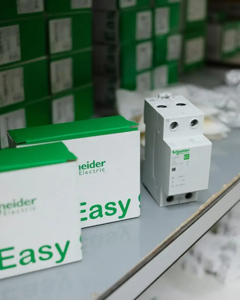 9 Way Consumer Unit Schneider Electric Easy9 | Mombasa | Nairobi