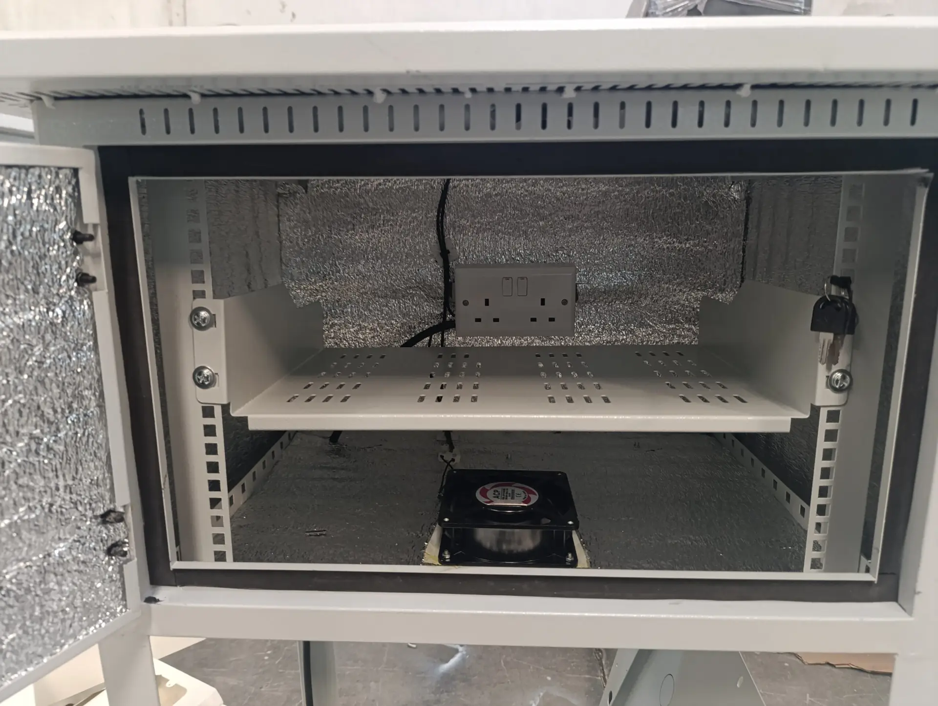 Network Cabinets | Seamless Process Automation Limited